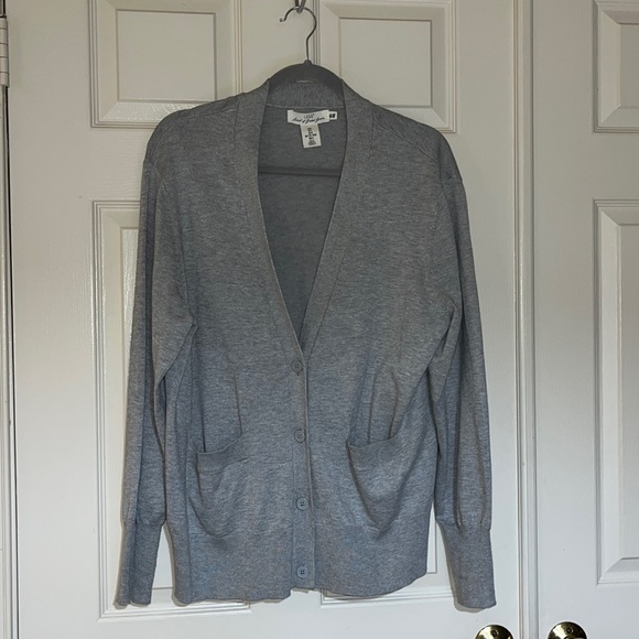 H&M | Sweaters | Hms Logg Gray Sweater | Poshmark